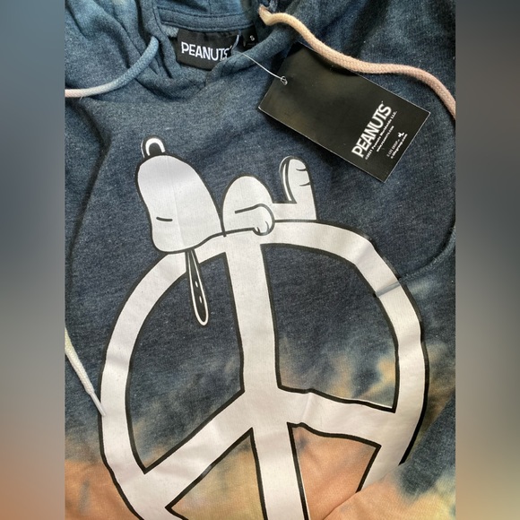 Peanuts | Tops | Peanuts Snoopy Peace Sign Ombr Tie Dye Graphic Hoodie ...